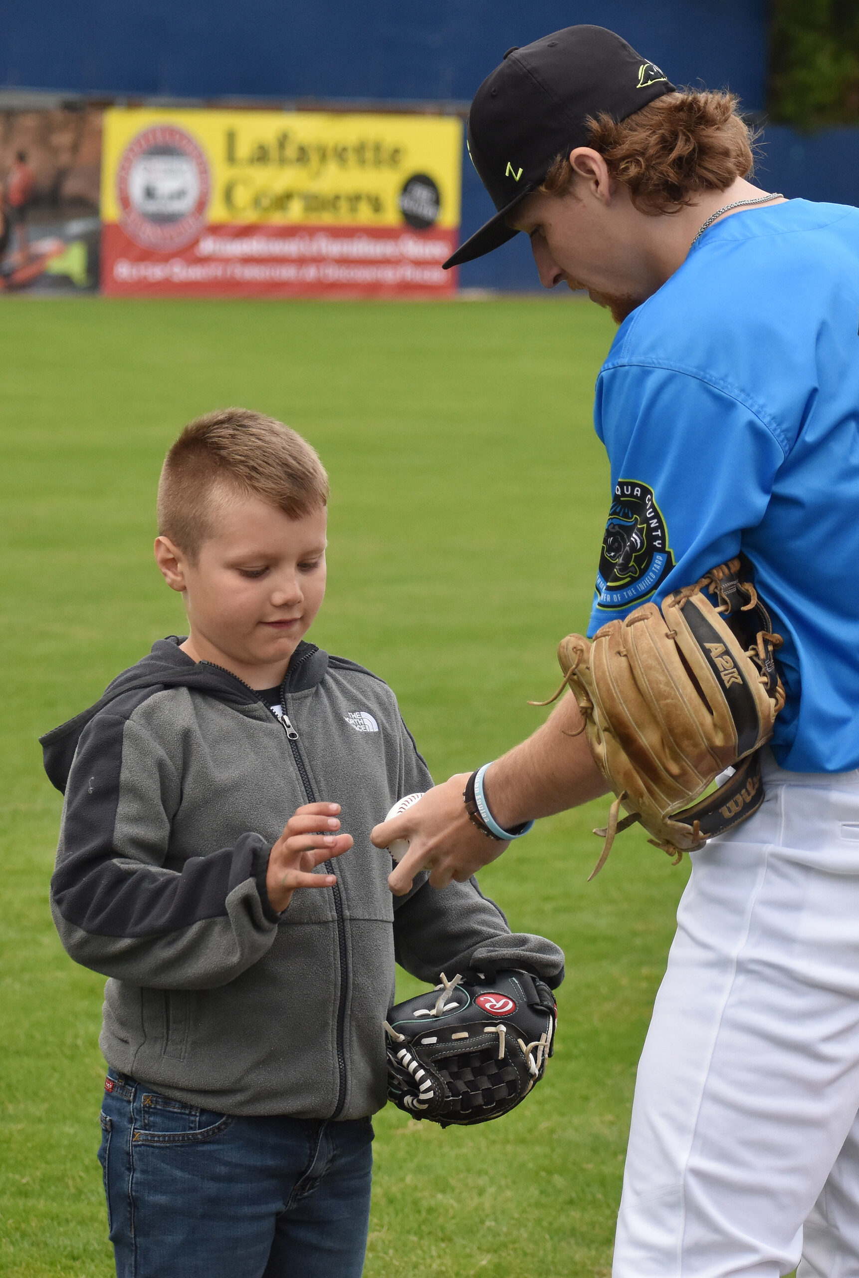 Signature moment | News, Sports, Jobs - Observer Today